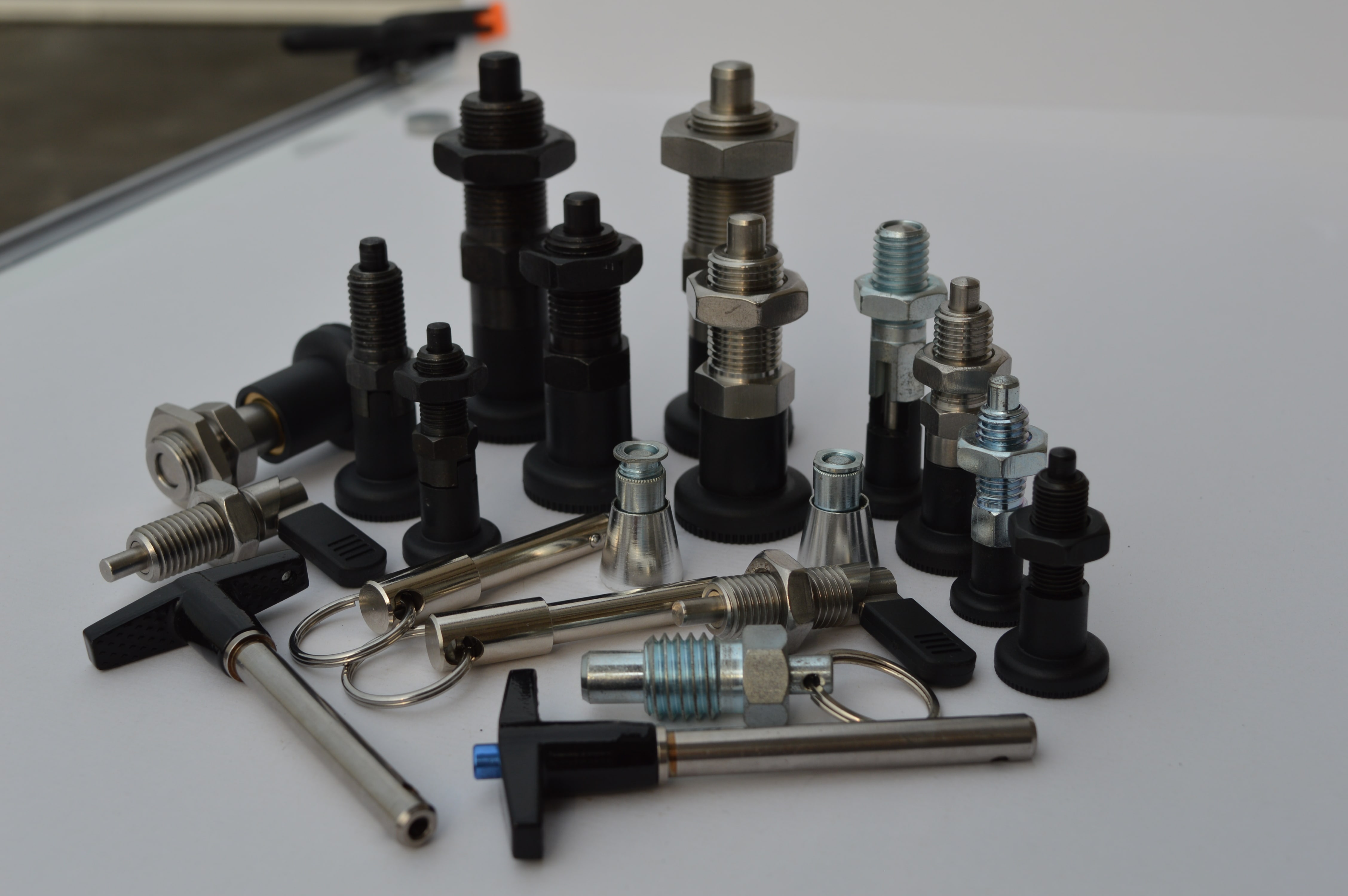 Mocayo Examples of Fasteners | Mocayo.com